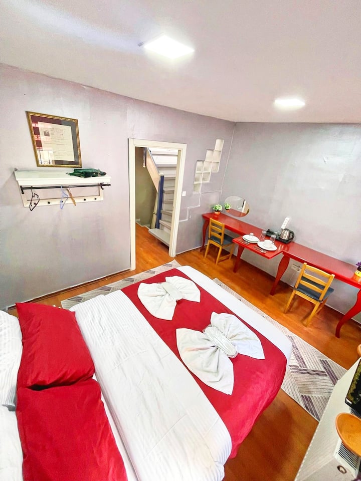 3-storey 3-bedroom Luxury Triplex In Taksim - Beyoğlu