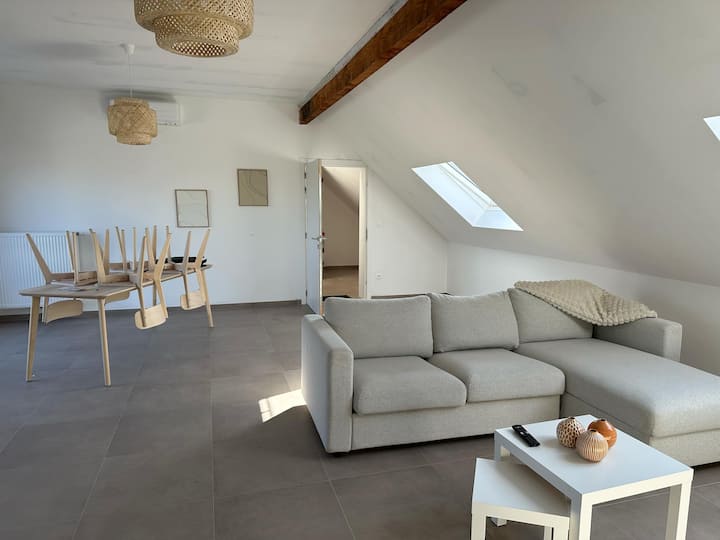 Loft 2 Chambres Avec Terrasse - モンス