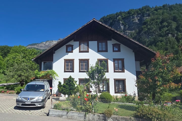 Weisses Haus - Brienz
