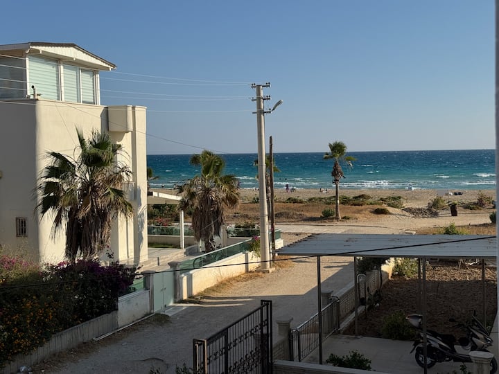 Taşucu Kum Mah. Denize 30 Metre - Silifke