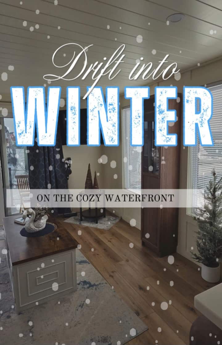 Drift Loft Houseboat - Massachusetts