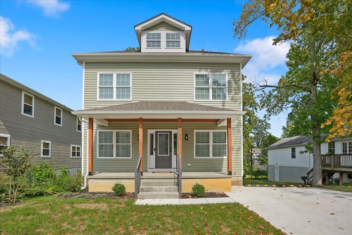 Walk To The Beach! Family-friendly Coastal Getaway - Chesapeake Beach, MD