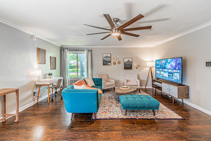 Spacious Home, Foosball+smart Tv+20 Min Downtown - Garland, TX