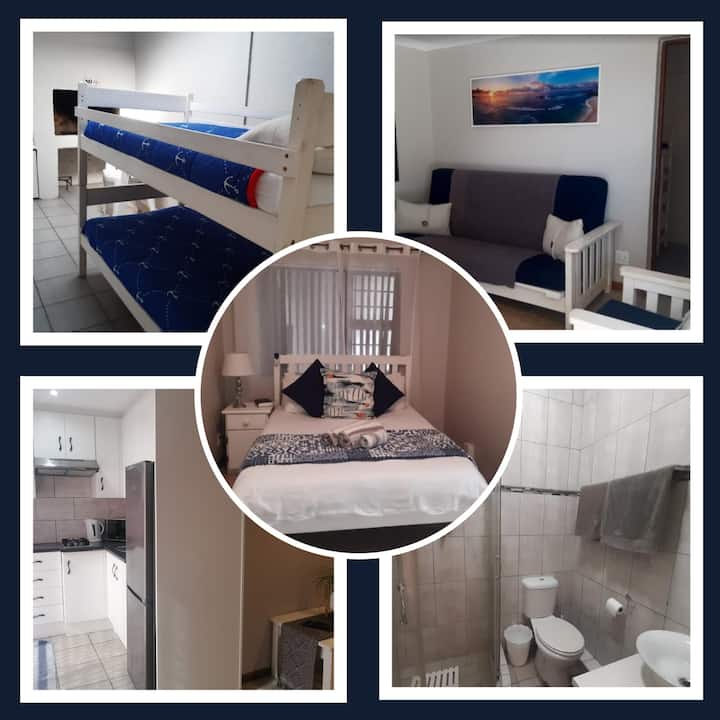 Unit 9e Family Unit 4 Sleeper - Mossel Bay
