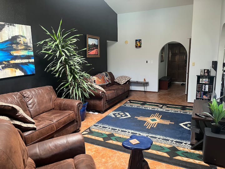 Fruit Trees, 4 Bedrooms, Pool - Phoenix, AZ
