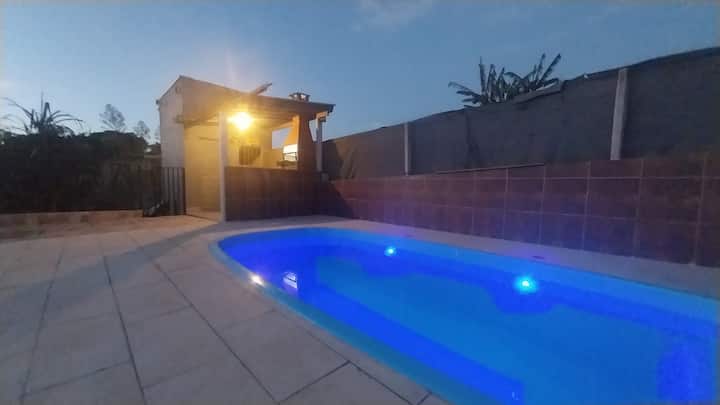 Casa Ampla Com Bastante Espaço - Águas de Lindoia