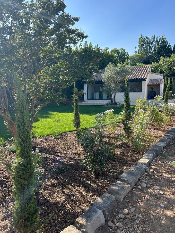 Nouveau Gîte En Provence Avec Piscine Arles - Arlés
