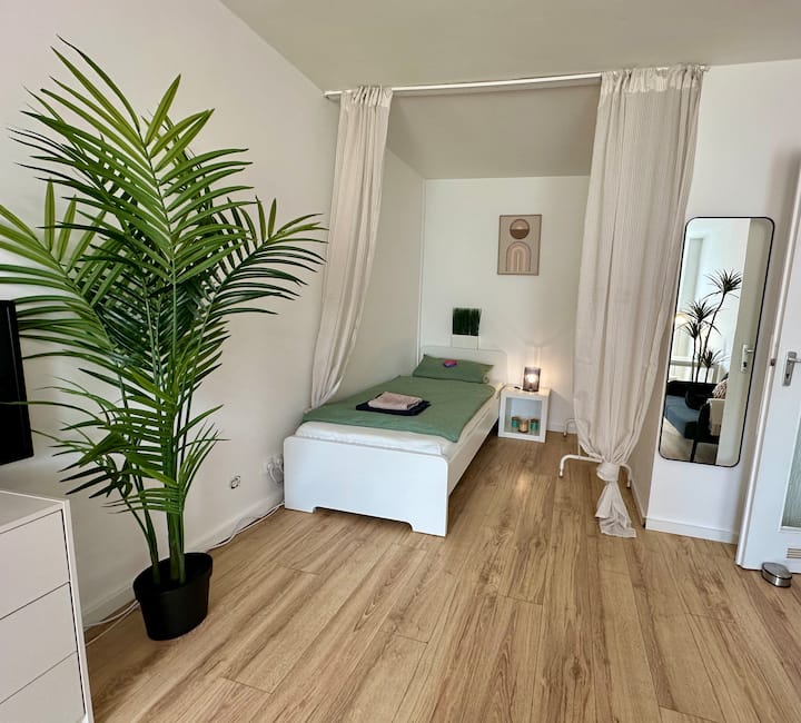 1 Zi. Wohnung In Sz-lebenstedt - Salzgitter