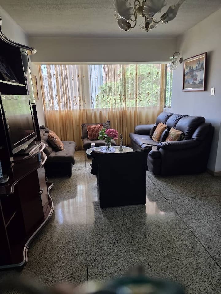 Apartamento Entero Sabana Grande - Caracas