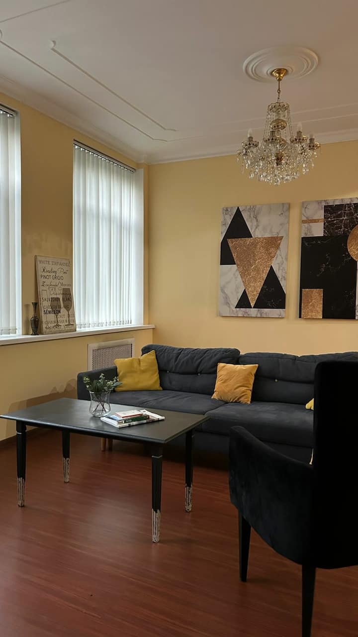 Big Apartment - Historic Center - Kazakstan