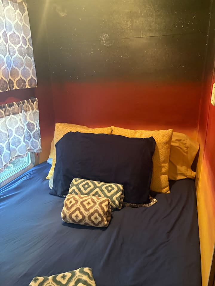 Chick Inn - Groveland, CA