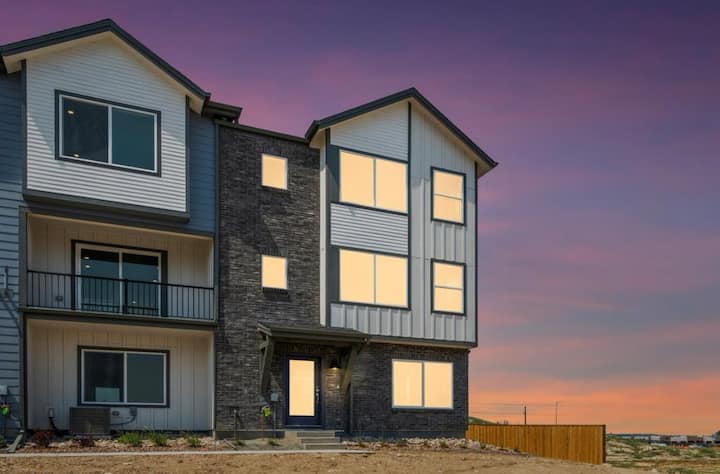 Cozy Private Suite By Red Rocks! - Lakewood, CO