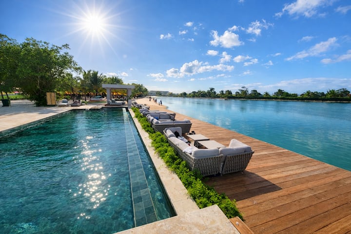 Beach, Golf, Pools, Jacuzzi, And Many More! - Punta Cana