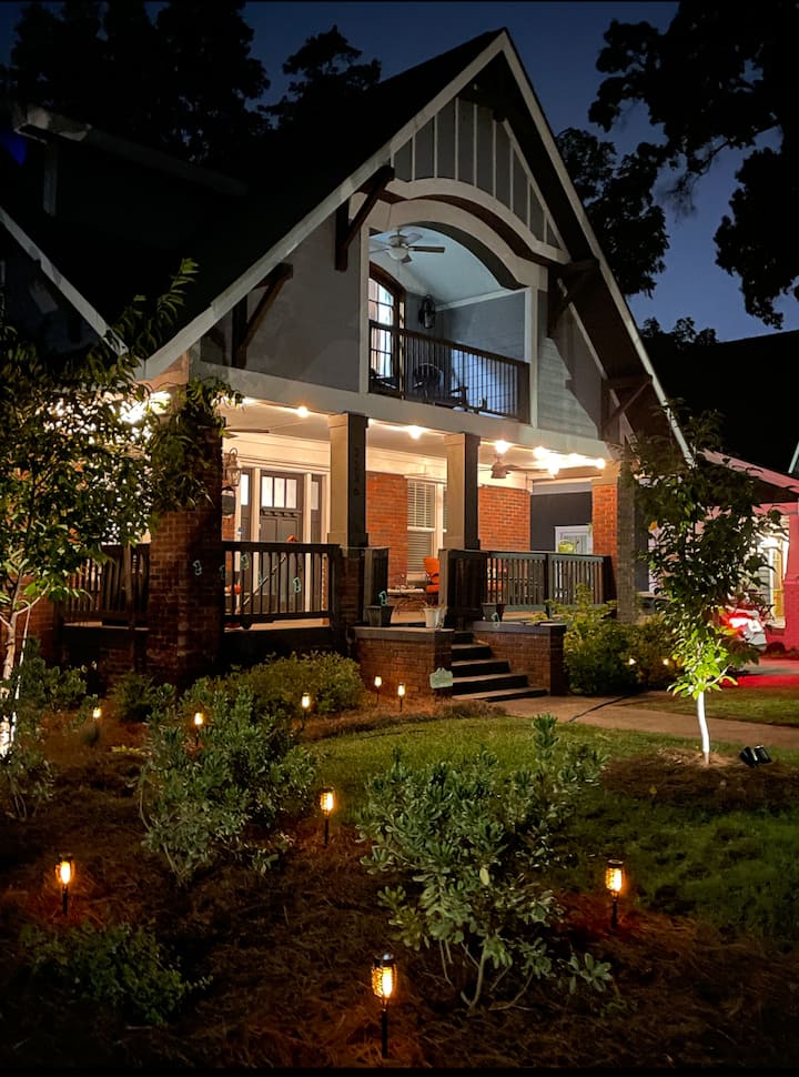 Downtown Bungalow 7 Bedroom 4 Bath - Charlotte, NC