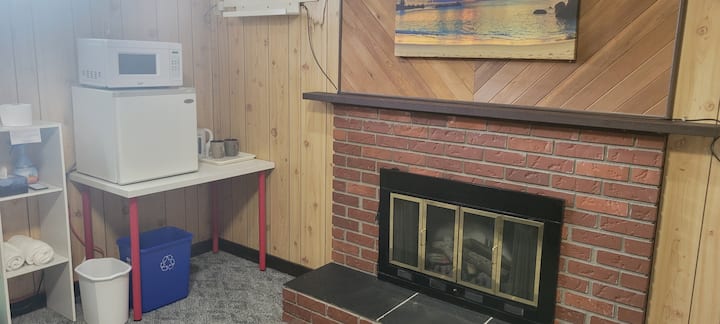 Whitecourt Room No. 2 - Abbotsford