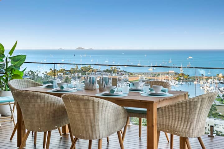 Heliconia House - Airlie Beach