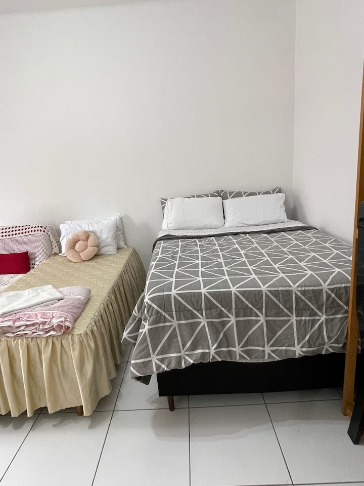 Ap 7 Pessoas | Shopping Curitiba - Curitiba