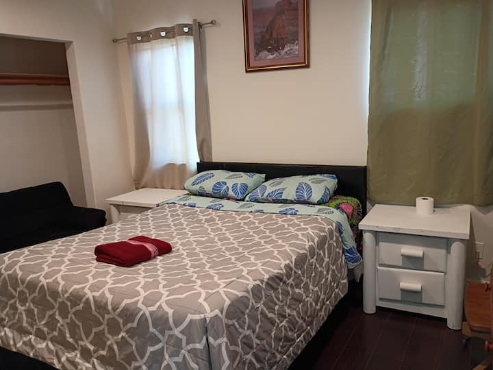 Cozy Private Bedroom - Pasadena, CA
