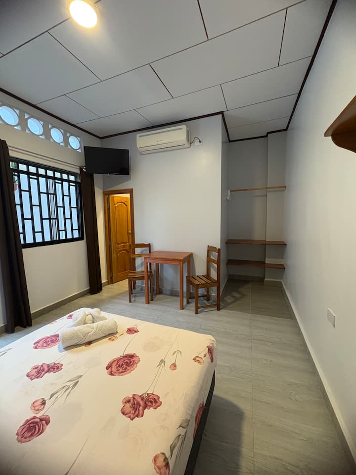 Habitaciones Individuales O Para Pareja - Iquitos
