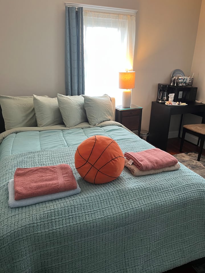 Cozy Double Room N3 In Watertown - Belmont, MA