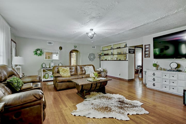 Inground Pool/hot Tub/gameroom - Joplin, MO