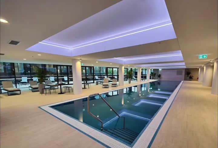2b Retreat In Woden W/ Pool Gym Susana Westfield - Canberra