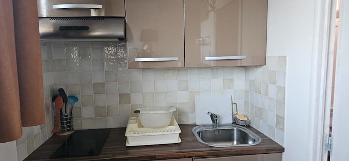 Petit Studio, Petit Paradis. - Sagone