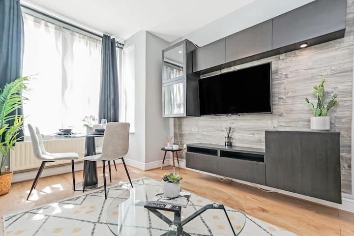 Cosy 2-bed House Near Excel Exhibition - Lontoo