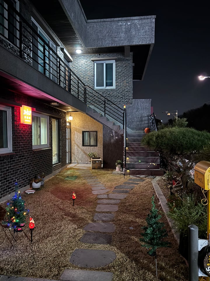 Hwabusan Stay 화부산스테이 - Gangneung-si
