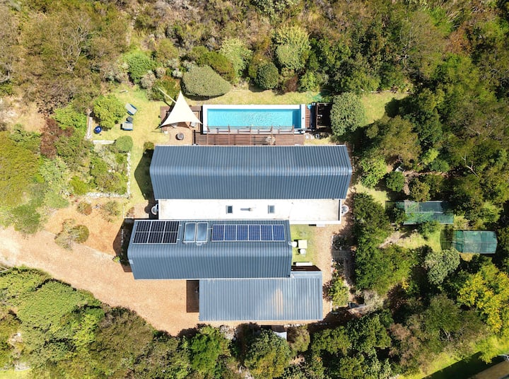 Veldhuis
The Art Of Living In Nature - Rooi-Els