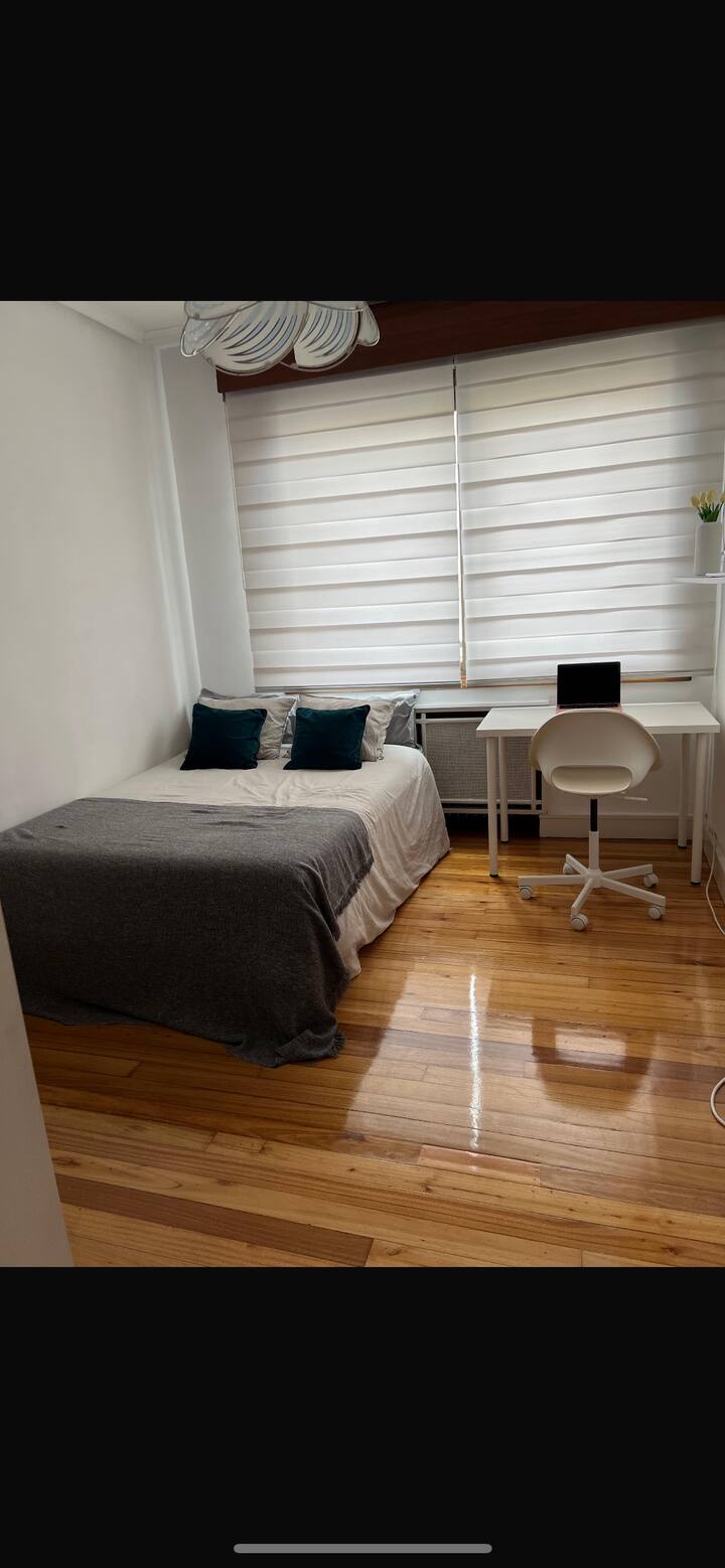 Cama Grande Y Cocina Equipada - Bilbao