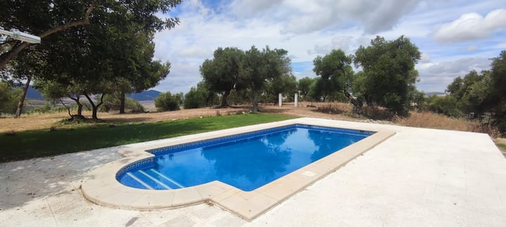 Finca, Piscina Y Vistas Al Lago - Algar