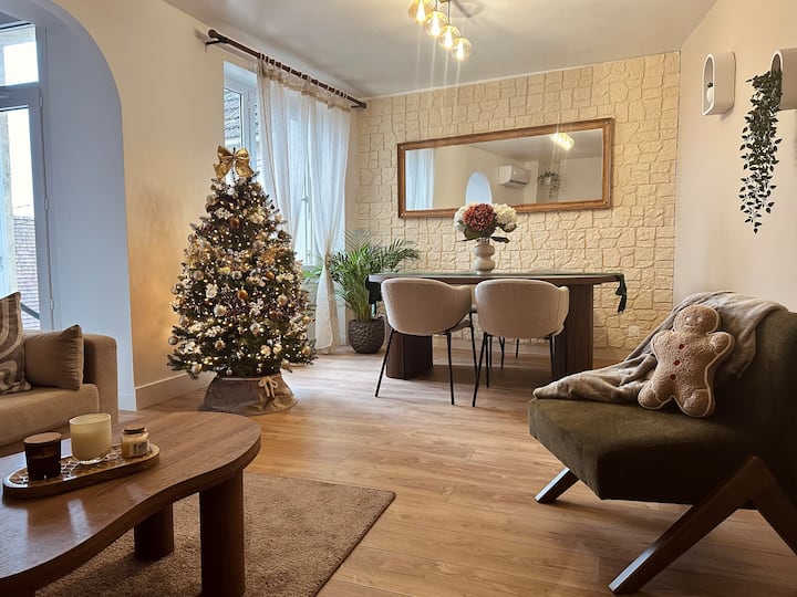 Panorama Sur Lascaux & Château - Grottes de Lascaux