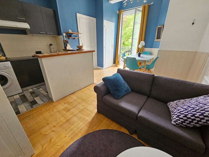 Appartement 40m² 2ch + Salle De Jeu - Plein Centre - La Bourboule
