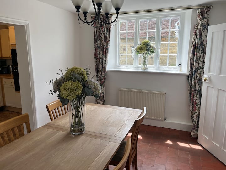 1.5 Bed Comfortable Cottage - 에일즈베리