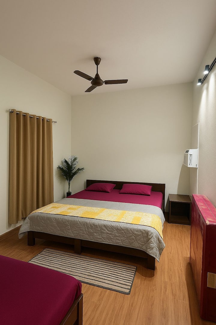 Stay In Heaven 
"Comfort, Privacy & Good Energy" - 瓦拉那西