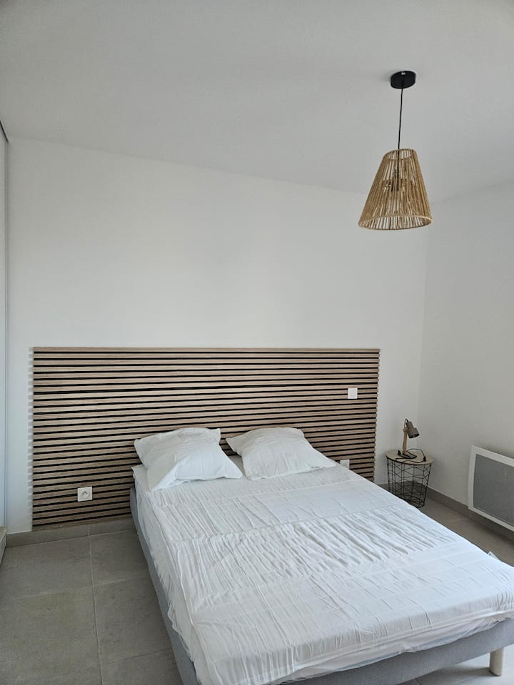 Appartement Neuf Avec Parking - Vias