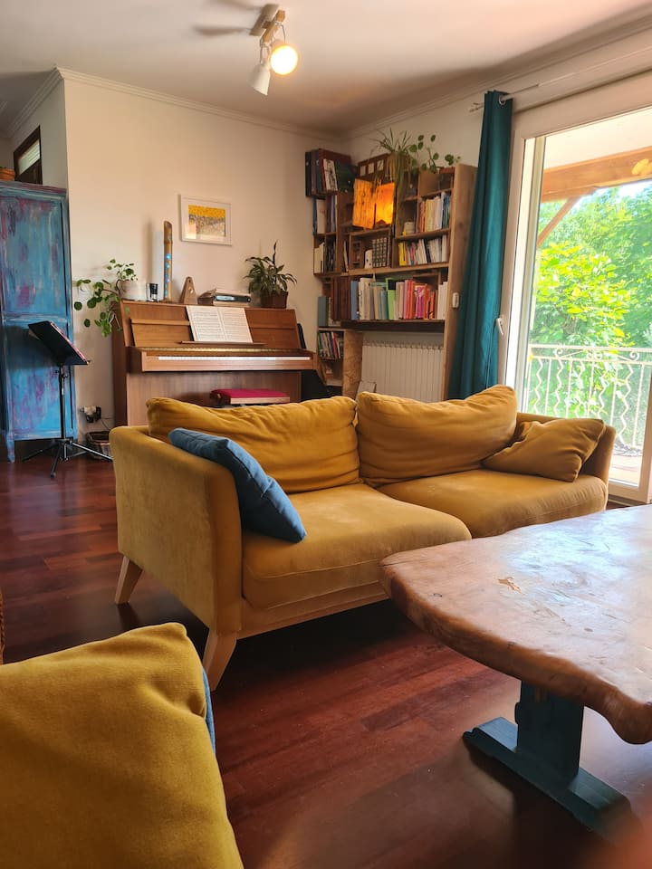 Le Nid De La Tribu Frees Avec Jardin Et Rivière. - Dieulefit