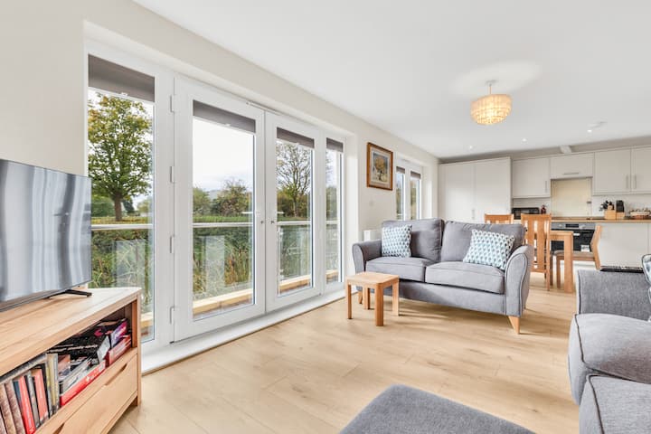 Kingfisher Retreat - Bourne