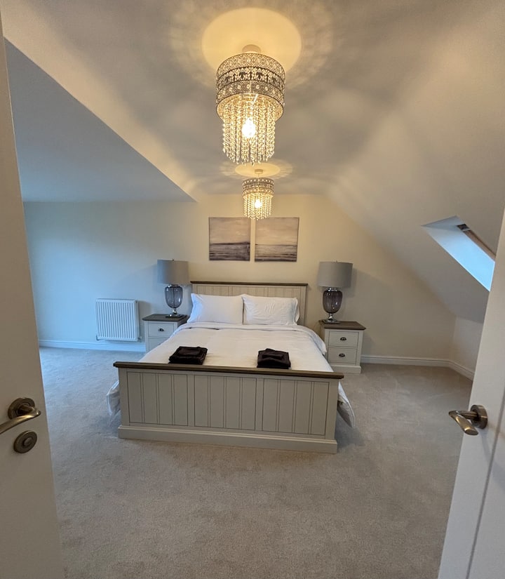 3br |Free Parking| Ideal For Work Stays|1 Sofa Bed - Bourne