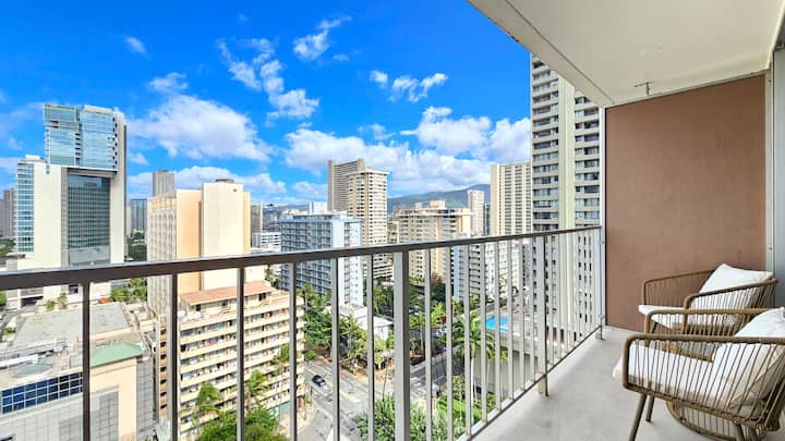 Ms1708 Studio W/free Parking & Close To Beach - Honolulu, HI