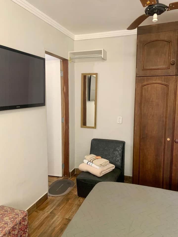 Kitnet Solteiro Térreo 
Recanto Dos Pássaros - Sorocaba