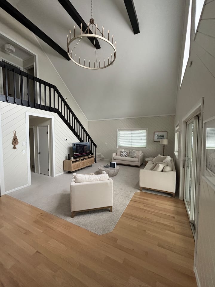 Gaylord Lake House - Sunset View & Private Beach - Gaylord, MI