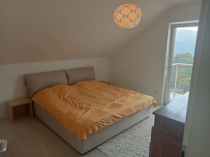 Camera Con Letto Matrimoniale - Caslano
