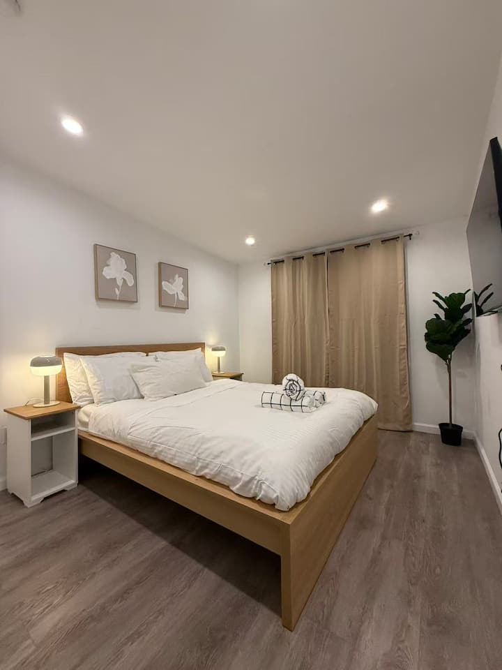 Newly Remodeled 2br - Portola Terrace - San Francisco, CA