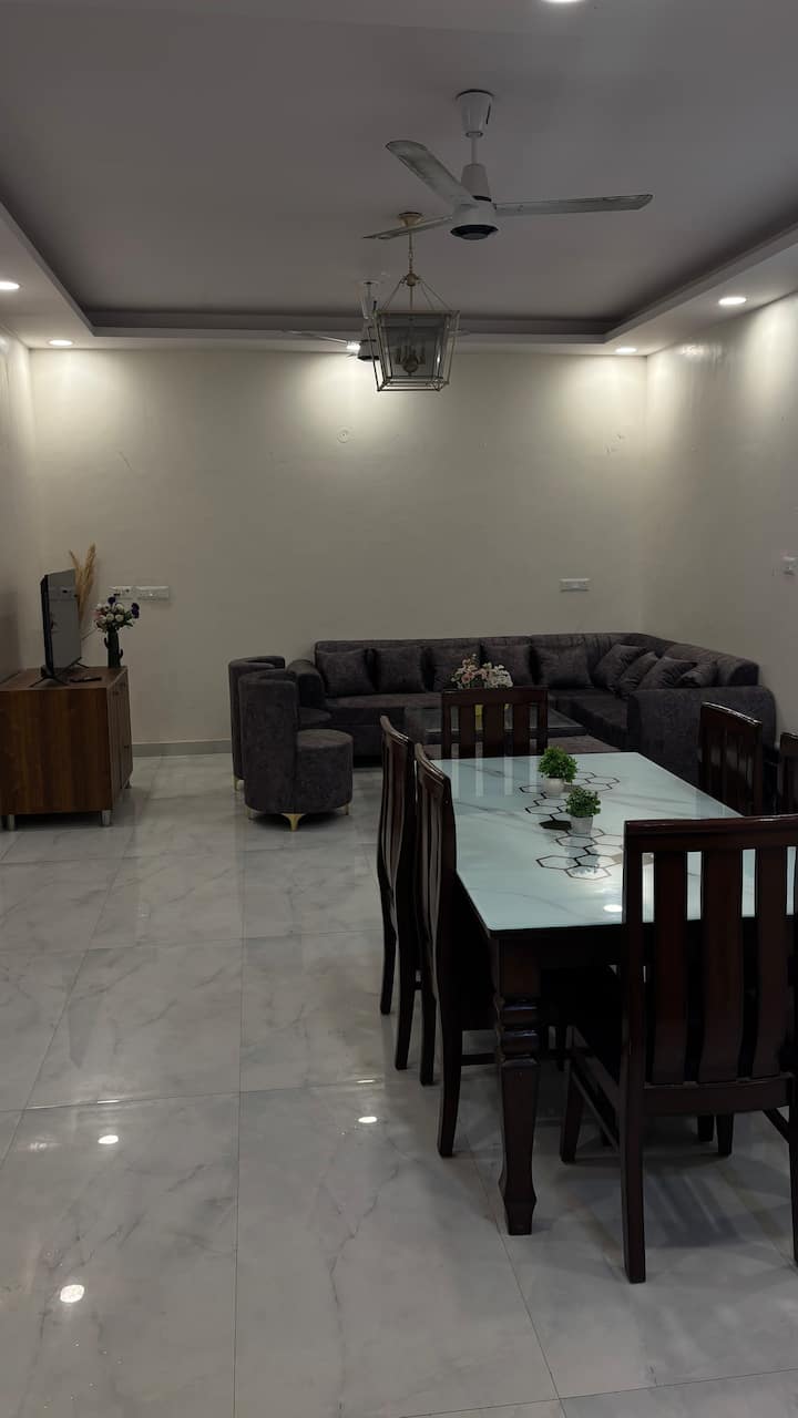 Bloom Space By Wander Homestays - Noida