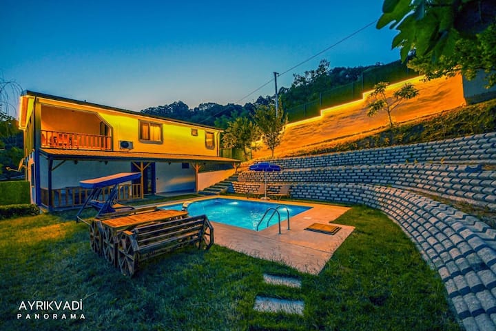 Sapanca Gölü Manzaralı Villa - Erenler