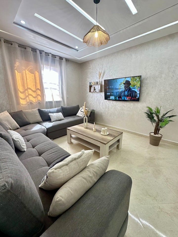 Appartement Raffiné •Plage 8 Min à Pied •Wifi/clim - Saidia