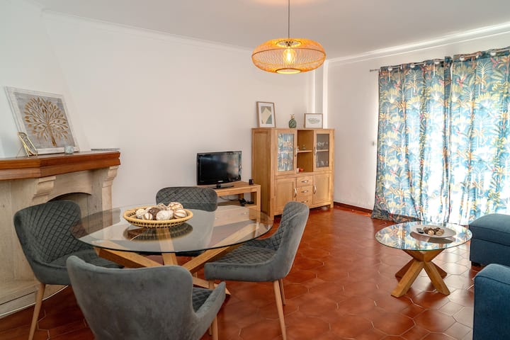 Dolceplace | Near The Beach W/ Balcony & Seaview - Sesimbra