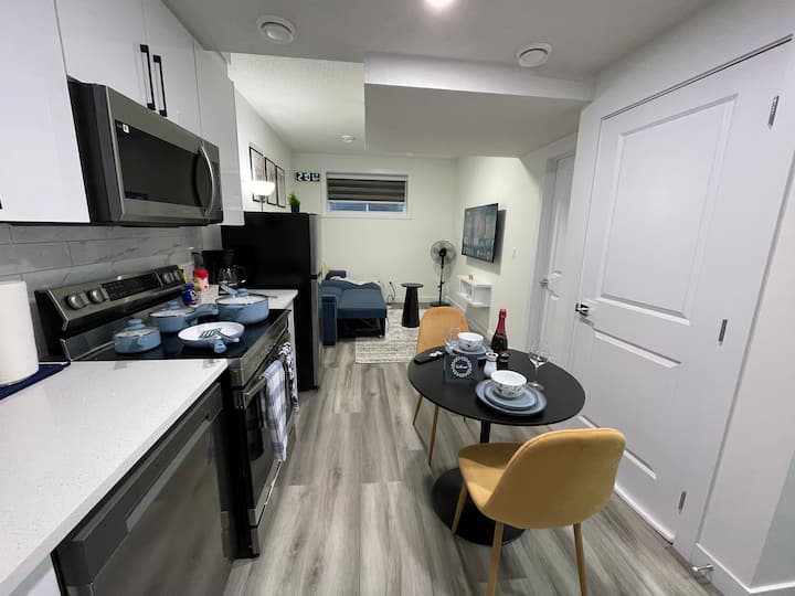 Fort Abode-1bdrm Basement Suite- Dedicated Heating - Fort Saskatchewan